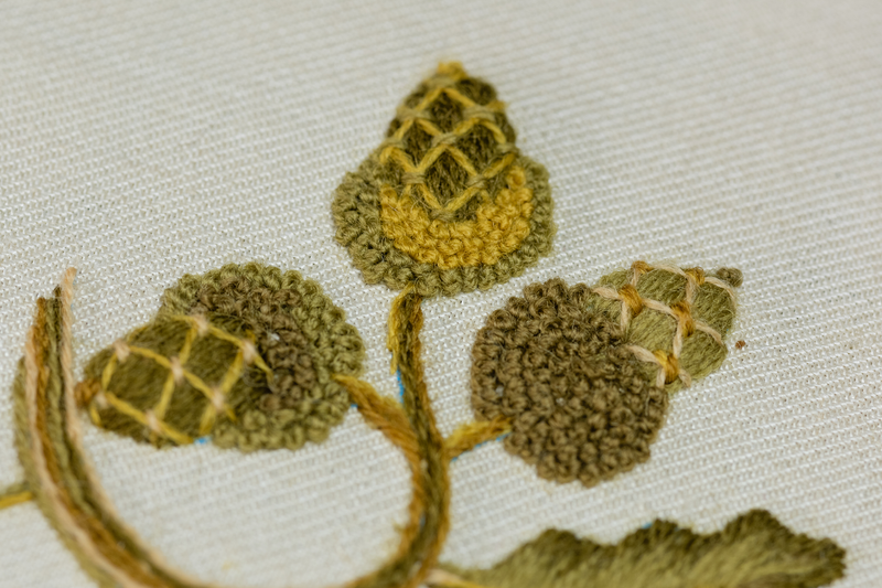 Elizabethan Acorn Kit | The Crewel Work Company