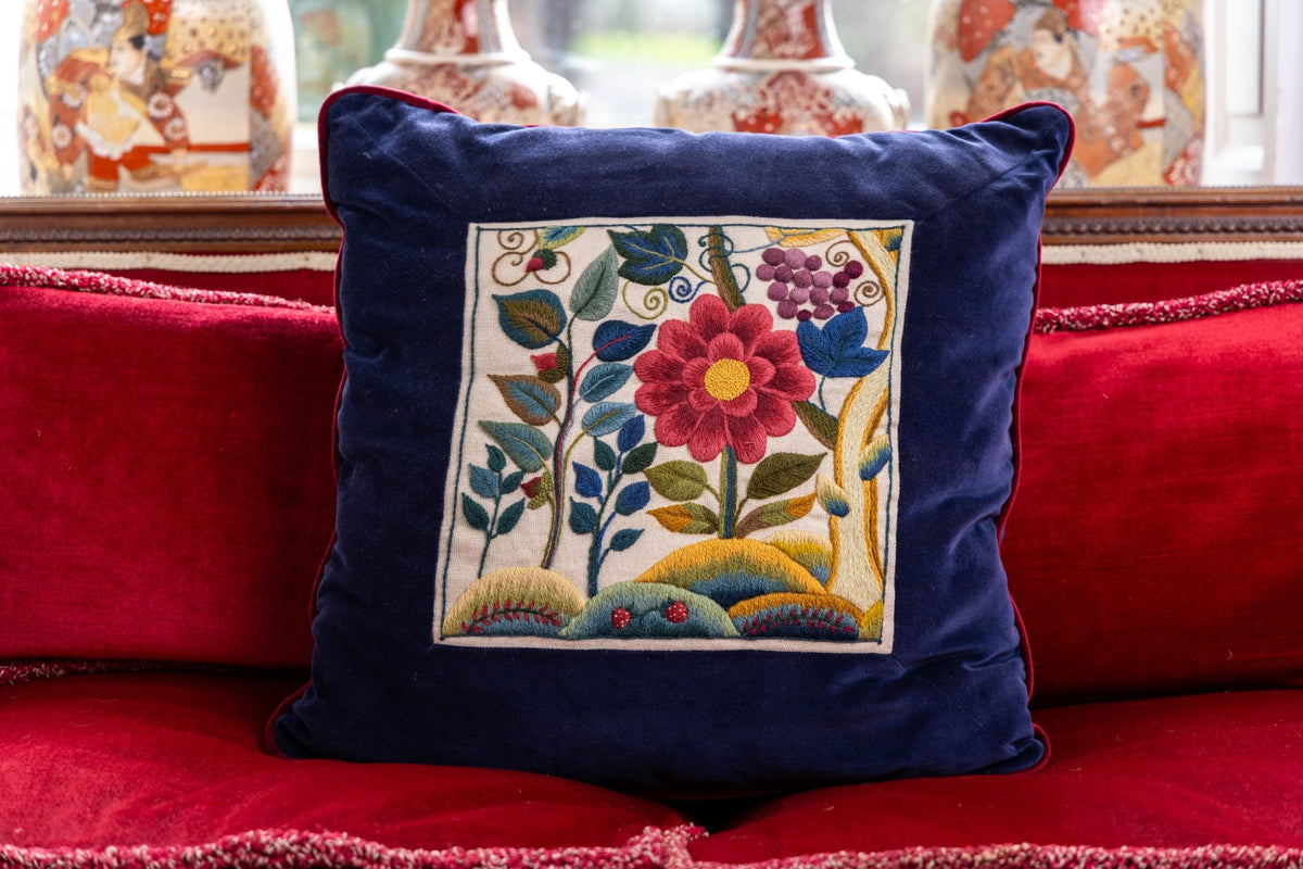 Lady Anne’s Flowers Crewel Embroidery Kit | The Crewel Work Company