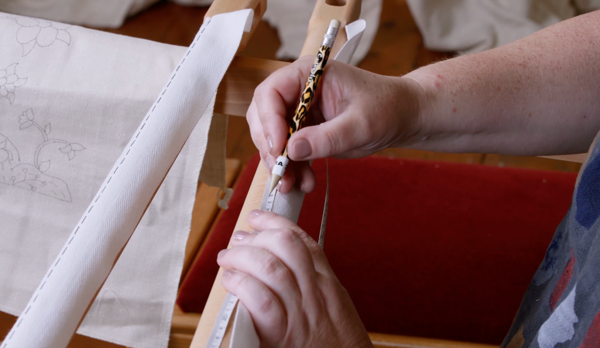 How to Set up a Slate Frame Tutorial – The Crewel Work Company